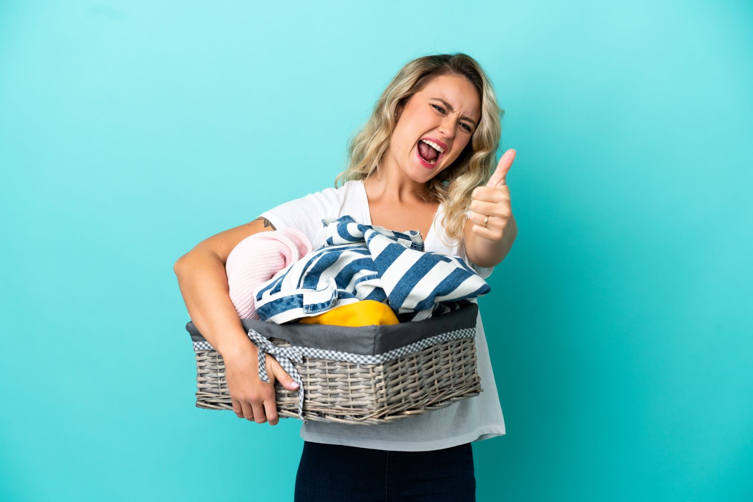 Bílé fleky na oblečení